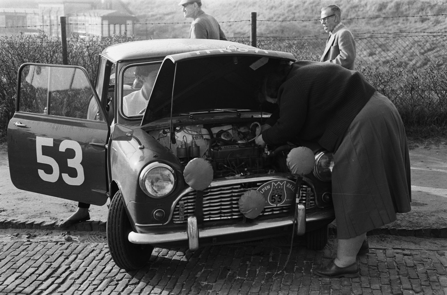 Auto's van vroeger - GT Rovers vertelt over nostalgie